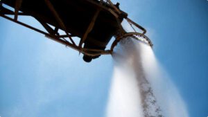 Conveyor Discharge Dust Control with Ring-Designed Equipment