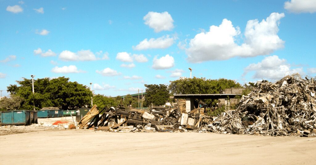 Recycler Controls Dust at C&D Recovery Facilities | BossTek